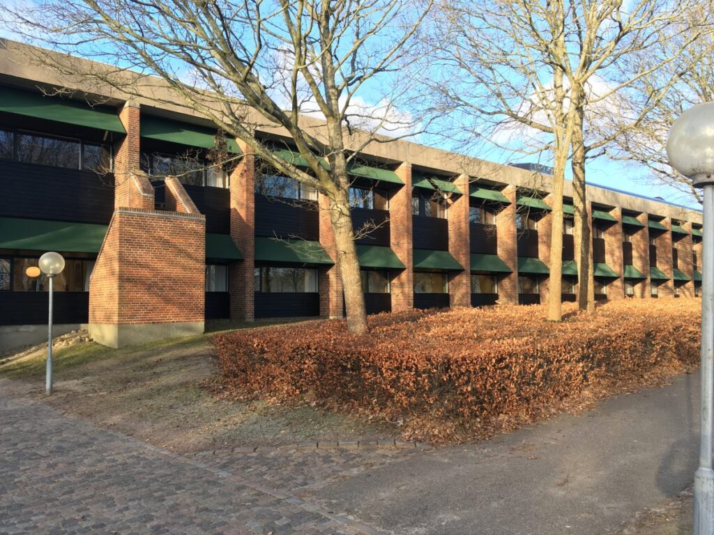 Faldarmsmarkiser - Suntechniq.dk